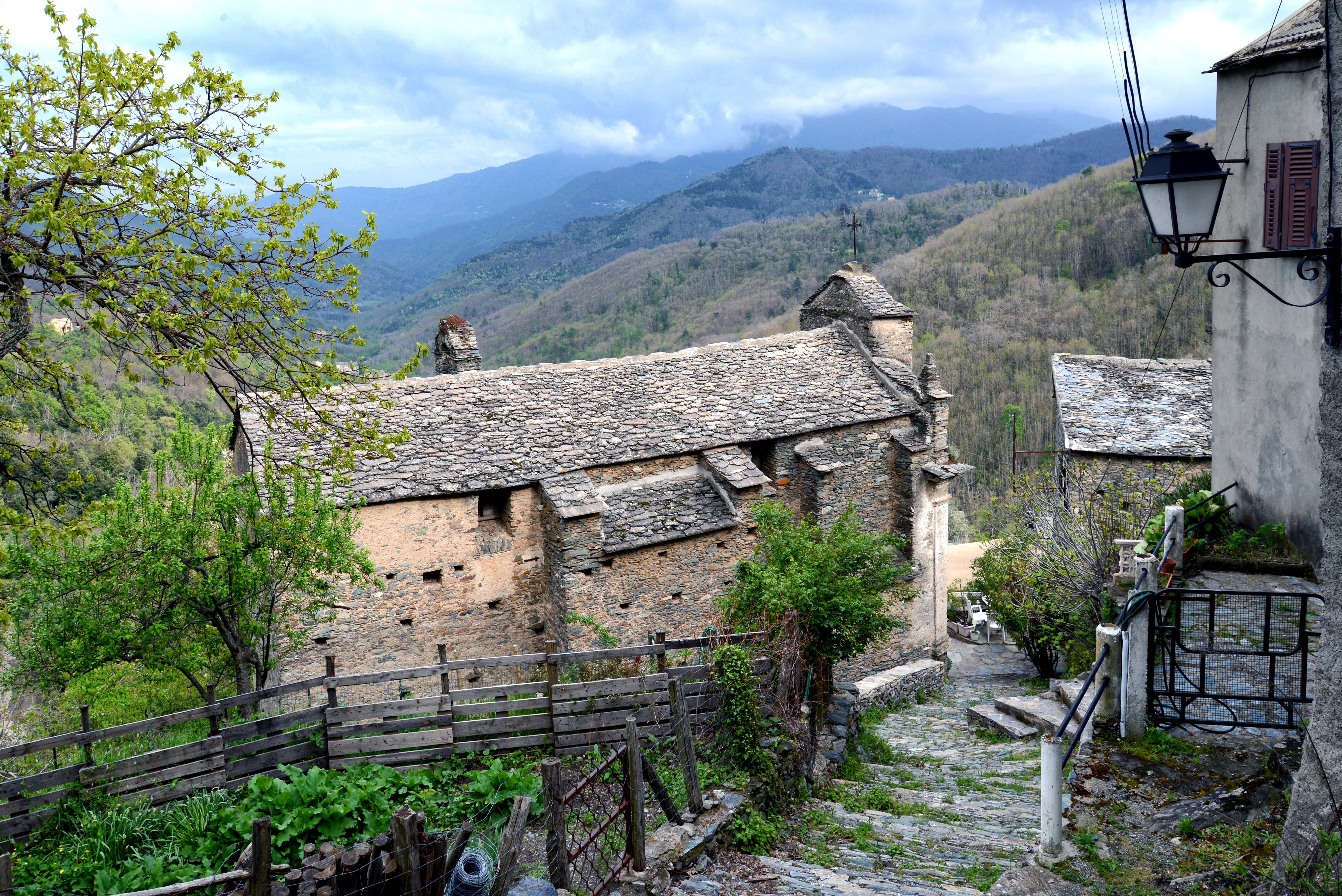 Morosaglia vue par un drone | Pari(s) sur la Corse